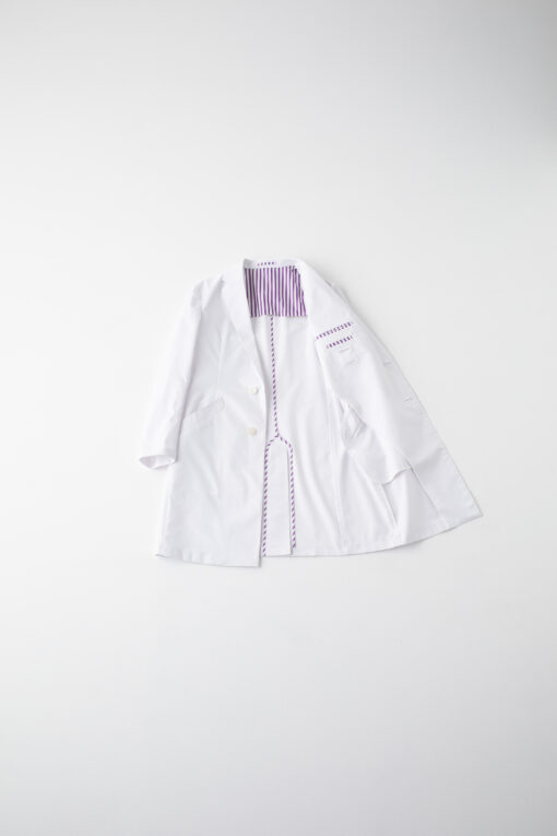TAILOR : The Signature Lab Coat - Queenmed Group