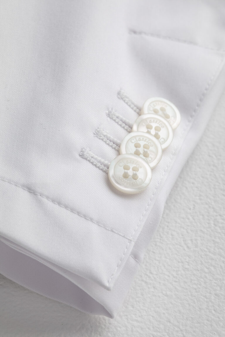 TAILOR : The Signature Lab Coat - Queenmed Group