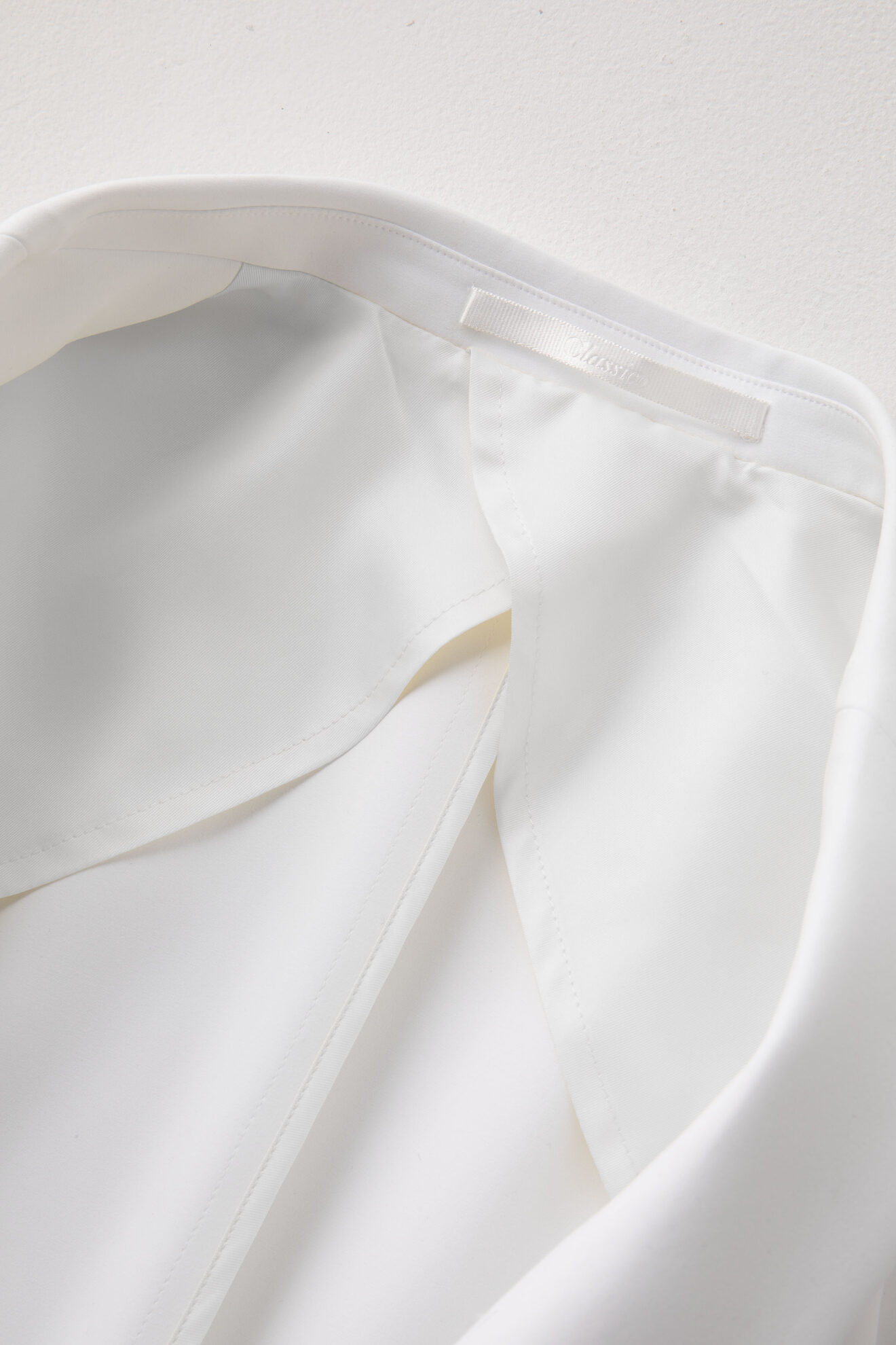 URBAN : Streamlined Elegance Lab Coat - Queenmed Group
