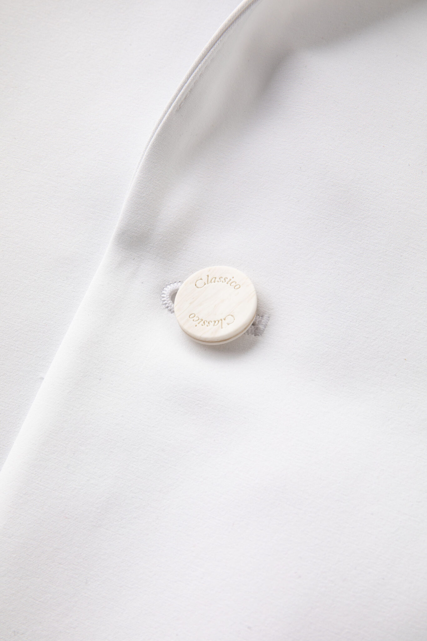 URBAN : Streamlined Elegance Lab Coat - Queenmed Group