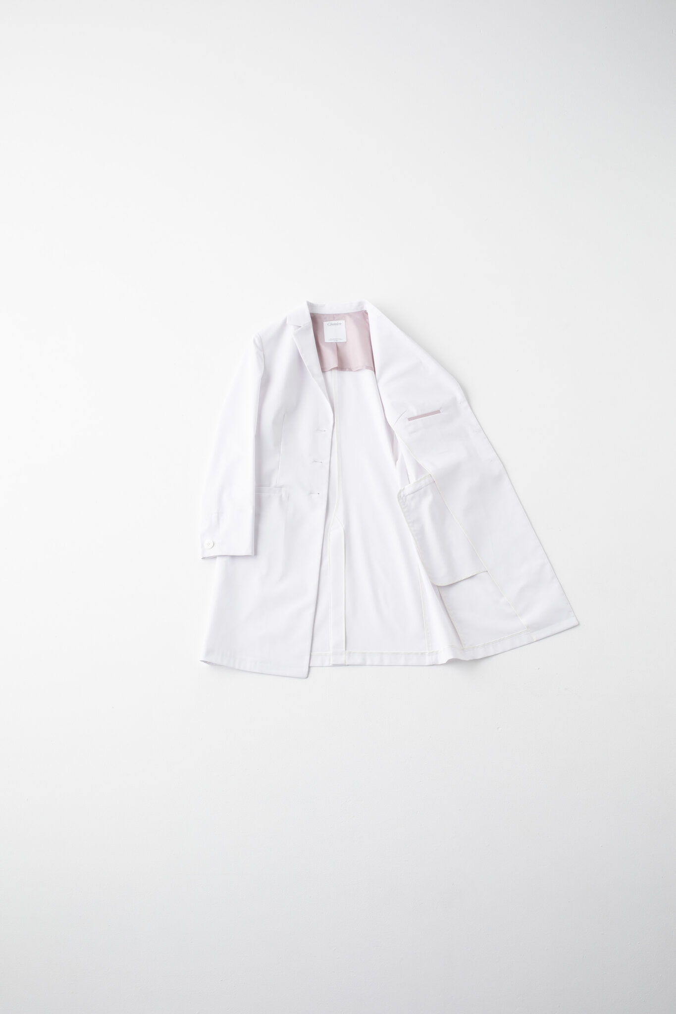 TAILOR : The Signature Lab Coat - Queenmed Group