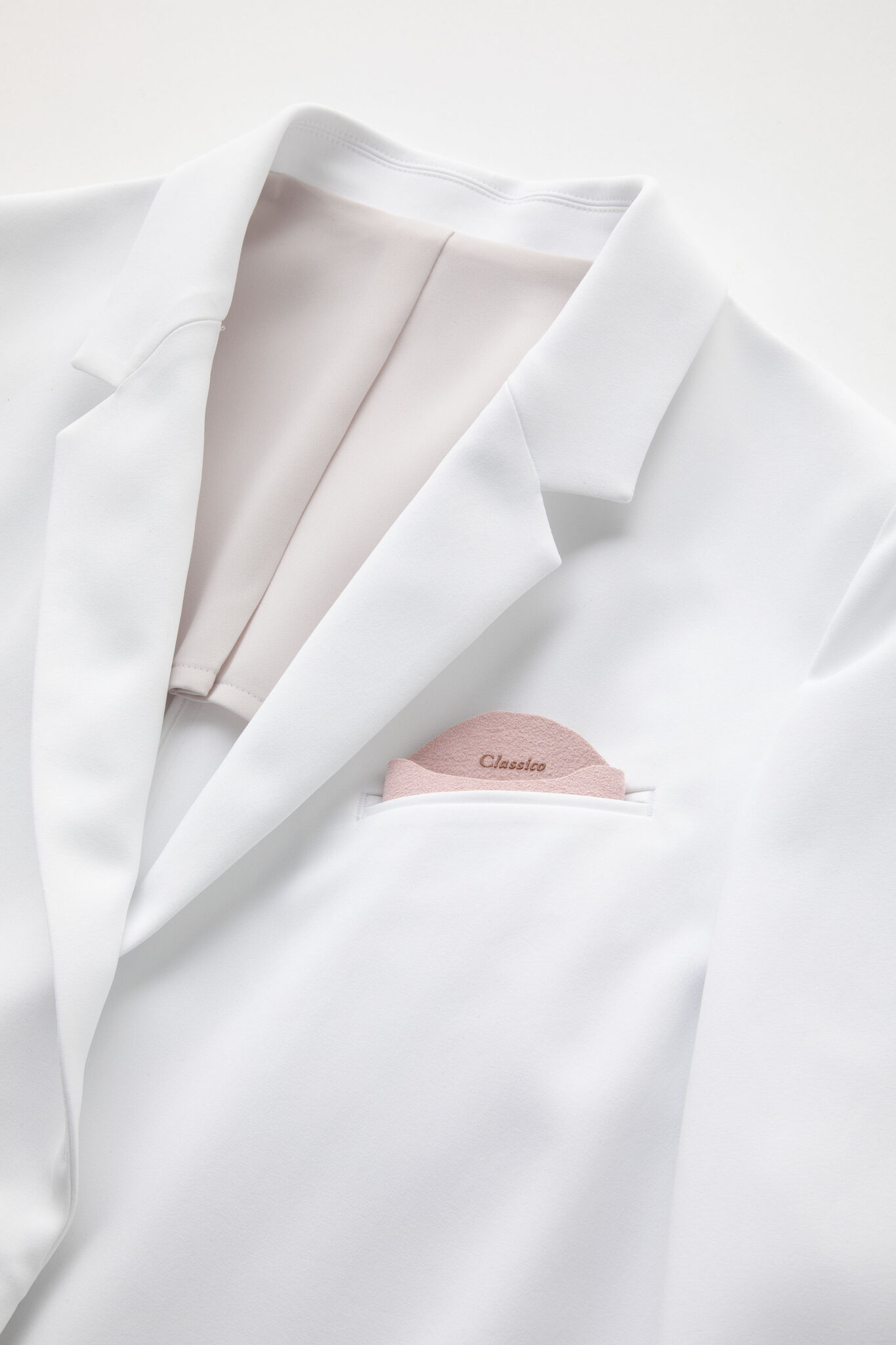 URBAN : Streamlined Elegance Lab Coat - Queenmed Group
