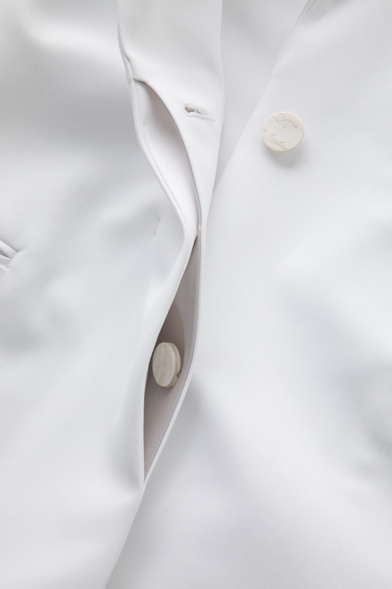 URBAN : Streamlined Elegance Lab Coat - Queenmed Group